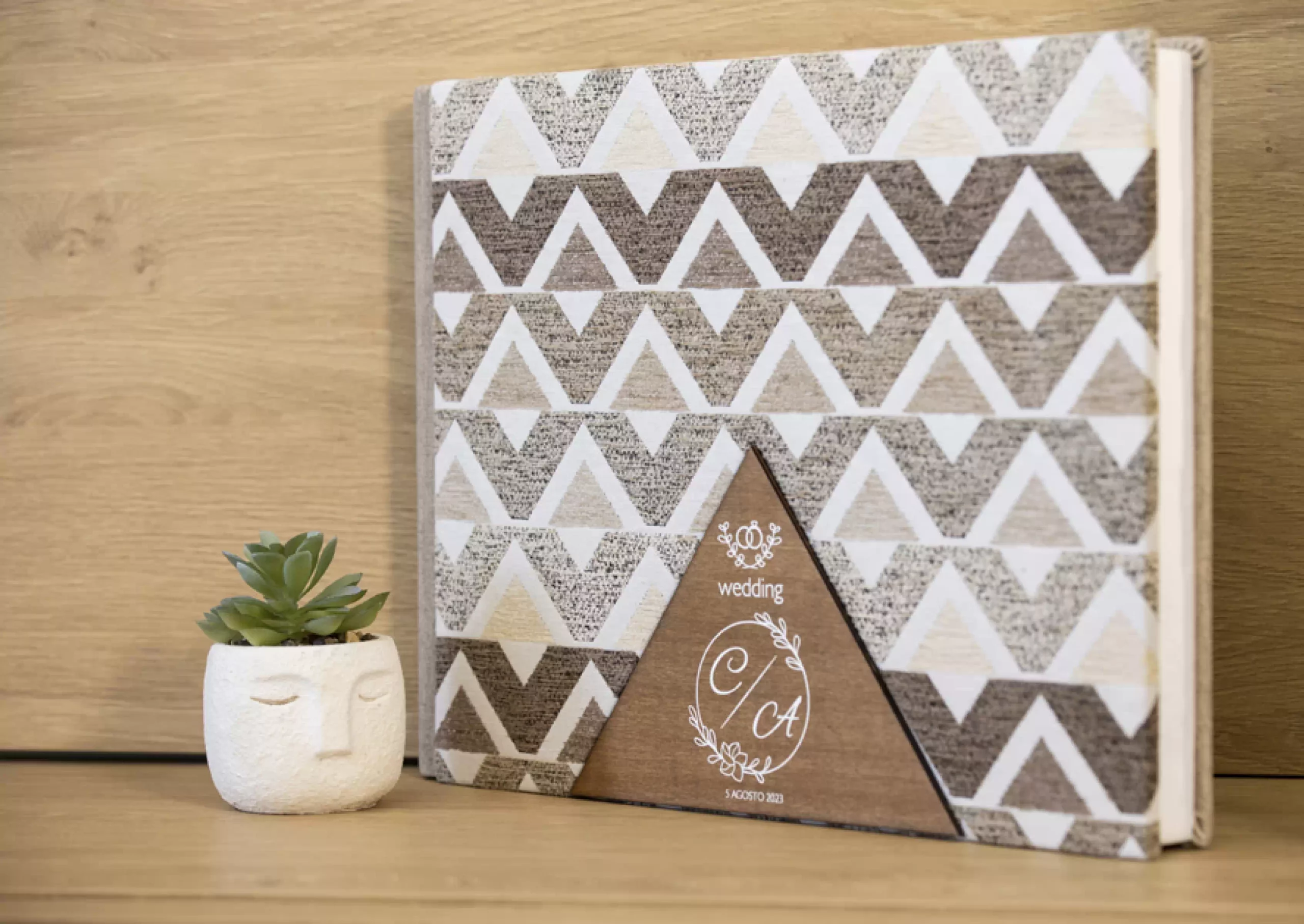 Art. 988 - Leader Color